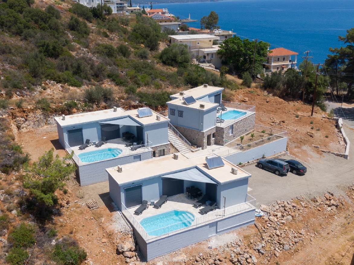 ΣΥΓΚΡΟΤΗΜΑ ΙΣΟΓΕΙΩΝ ΤΟΥΡΙΣΤΙΚΩΝ ΚΑΤΟΙΚΙΩΝ ΣΤΟ ΓΥΘΕΙΟ - Kallergis